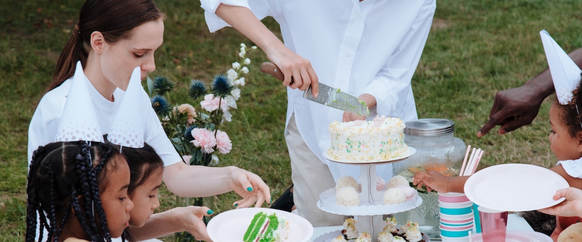 The Best Bounce House Rentals For A Botanical Garden-Themed Birthday ...